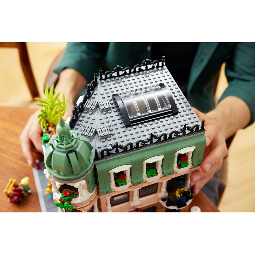 Hotel Boutique 10297 LEGO® Creator Expert | Loja oficial LEGO® BR ...