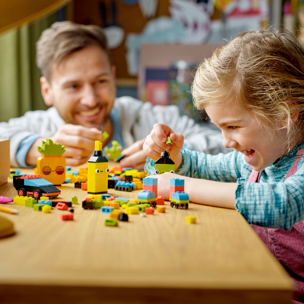 Diversão Néon Criativa 11027 LEGO® Classic | Loja oficial LEGO® BR ...