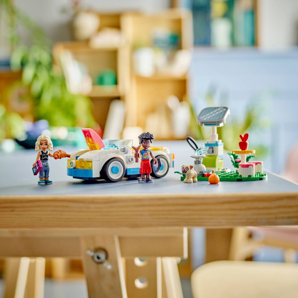 Carro Elétrico e Carregador 42609 LEGO® Friends | Compre online na Loja ...